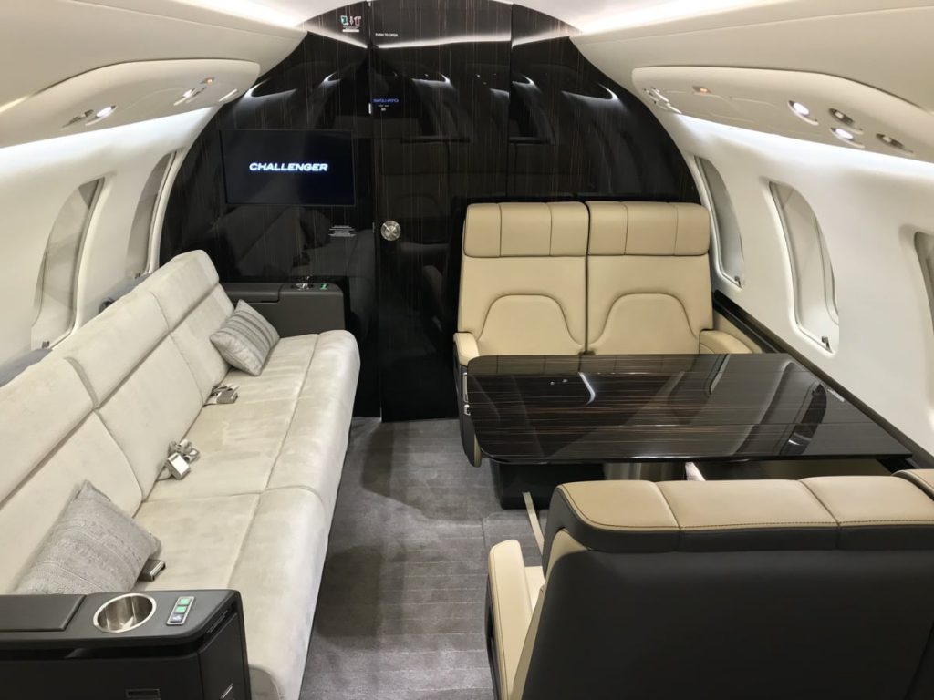 Challenger 650 C-FFMI - Aurora Jet Partners
